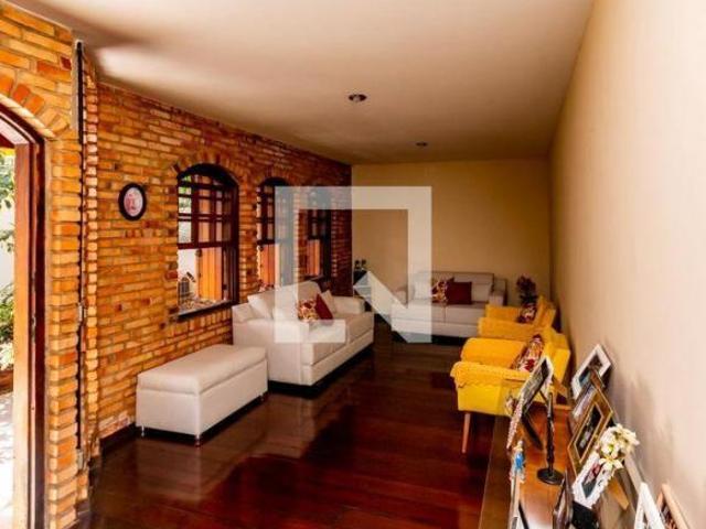 Casa à Venda Santa Amélia, 5 Quartos, 360 m² Belo Horizonte