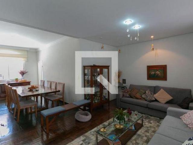 Casa à Venda Santa Branca, 3 Quartos, 360 m² Belo Horizonte