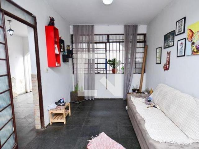Casa à Venda Santa Efigênia, 4 Quartos, 104 m² Belo Horizonte