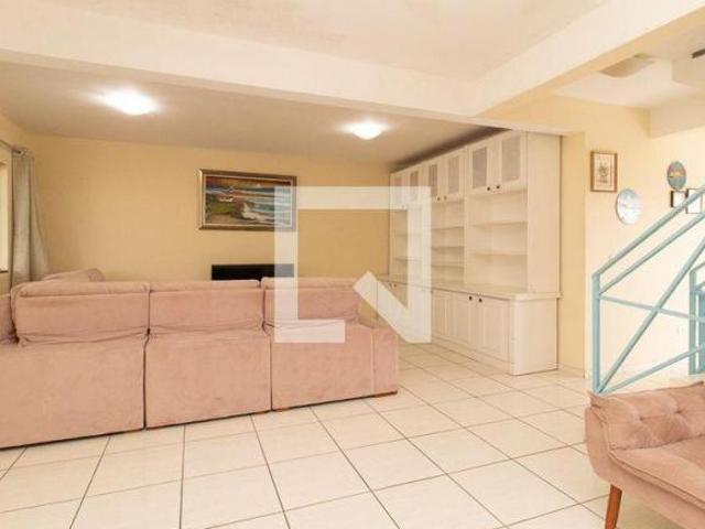 Casa à Venda Santa Felicidade, 3 Quartos, 230 m² Curitiba