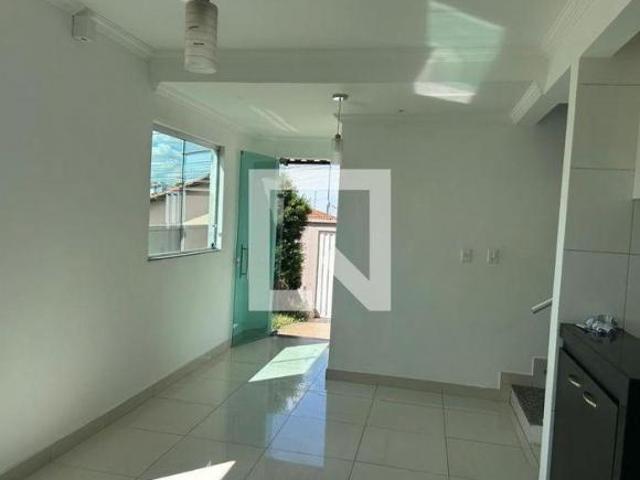 Casa à Venda Santa Helena, 3 Quartos, 202 m² Contagem
