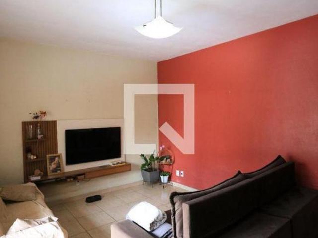 Casa à Venda Santa Inês, 3 Quartos, 400 m² Belo Horizonte