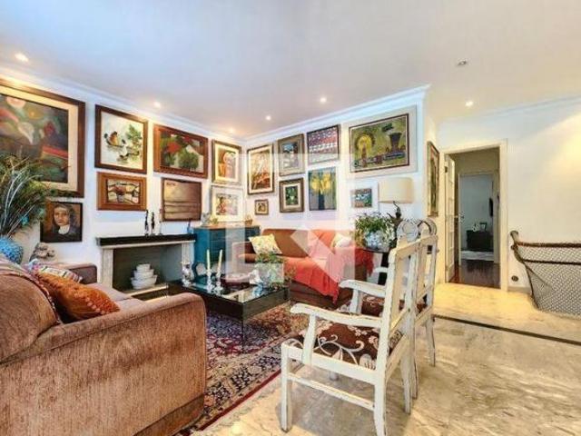 Casa à Venda Santa Lúcia, 4 Quartos, 241 m² Belo Horizonte
