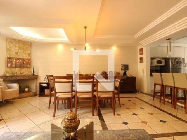 Casa à Venda Santa Lúcia, 4 Quartos, 268 m2