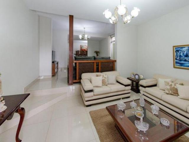 Casa à Venda Santa Lúcia, 4 Quartos, 284 m2