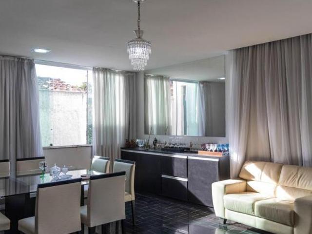 Casa à Venda Santa Lúcia, 4 Quartos, 340 m2