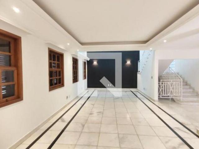 Casa à Venda Santa Lúcia, 4 Quartos, 350 m² Belo Horizonte