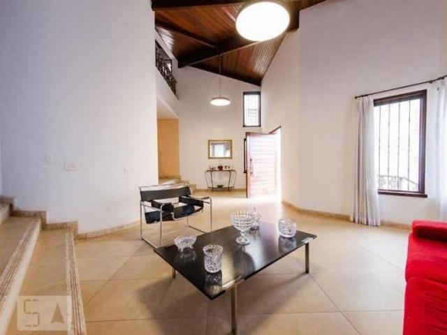 Casa à Venda Santa Lúcia, 4 Quartos, 360 m² Belo Horizonte