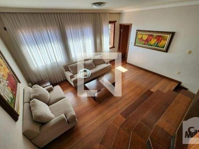 Casa à Venda Santa Lúcia, 5 Quartos, 384 m2