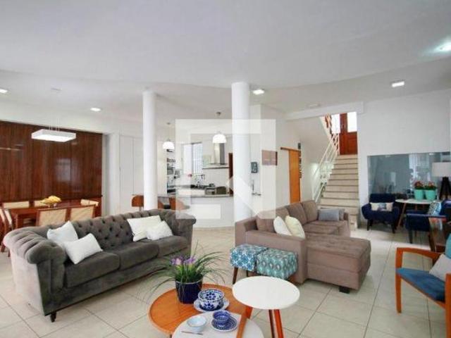 Casa à Venda Santa Lúcia, 5 Quartos, 400 m2