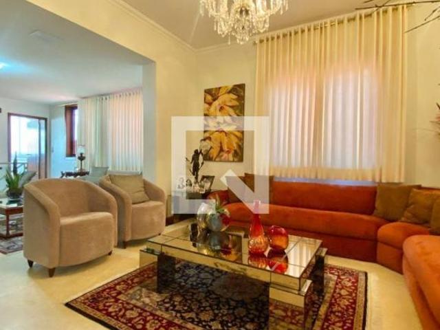 Casa à Venda Santa Lúcia, 5 Quartos, 420 m2