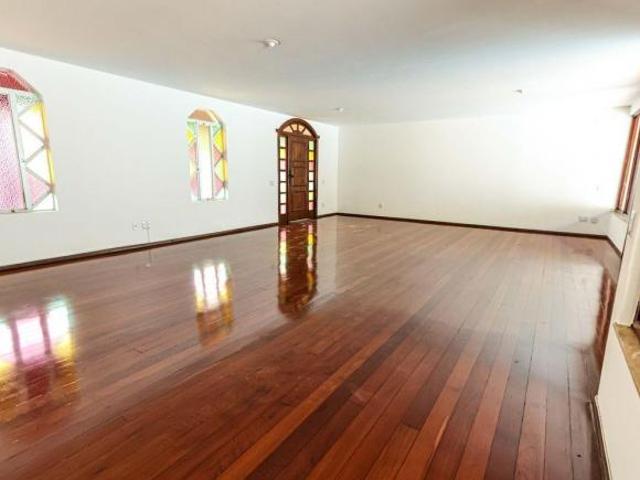 Casa à Venda Santa Lúcia, 5 Quartos, 720 m2
