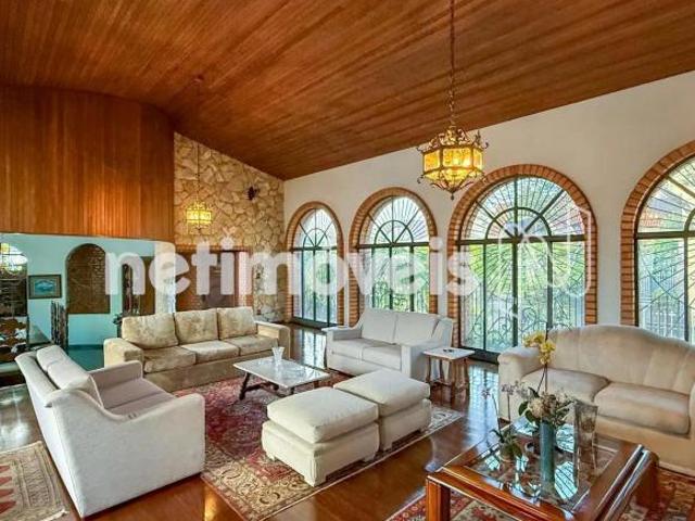 Casa à Venda, Santa Lúcia, Belo Horizonte