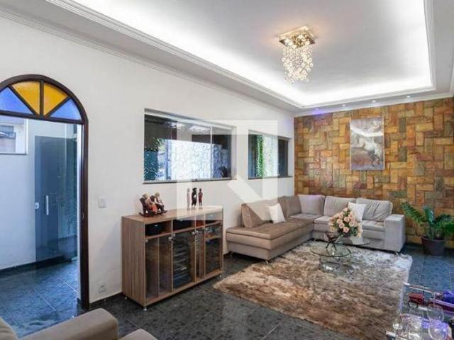 Casa à Venda Santa Mônica, 5 Quartos, 290 m² Belo Horizonte