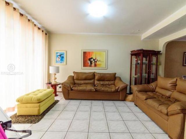Casa à Venda Santa Maria, 3 Quartos, 182 m2