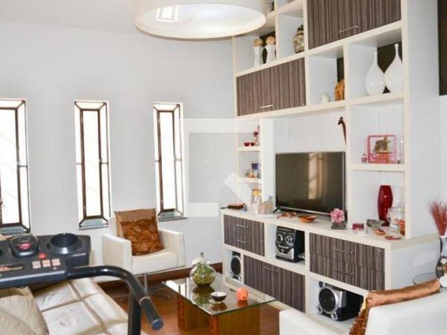 Casa à Venda Santa Maria, 3 Quartos, 194 m² São Caetano do Sul