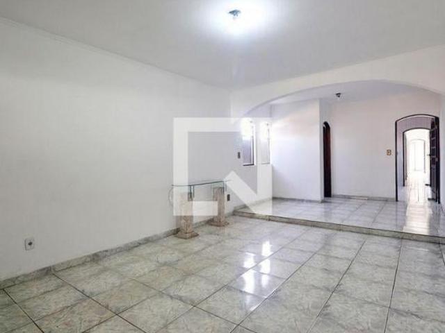 Casa à Venda Santa Maria, 3 Quartos, 100 m2