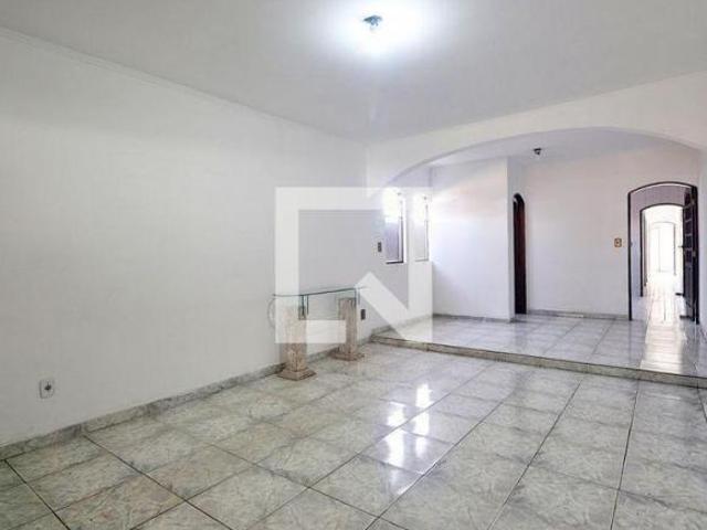 Casa à Venda Santa Maria, 3 Quartos, 100 m2