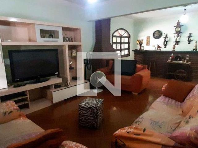 Casa à Venda Santa Maria, 3 Quartos, 350 m2