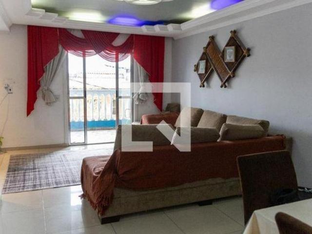 Casa à Venda Santa Maria, 3 Quartos, 300 m² Osasco