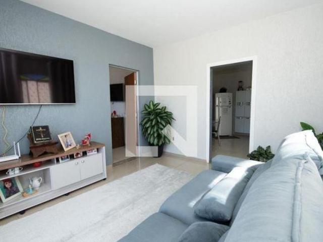 Casa à Venda Santa Maria, 2 Quartos, 200 m² Contagem