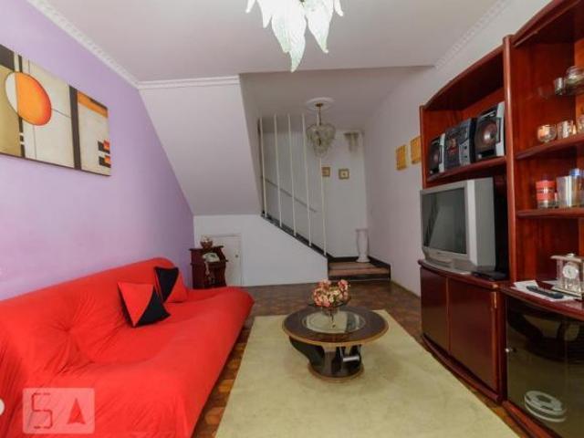 Casa à Venda Santa Maria, 2 Quartos, 400 m2