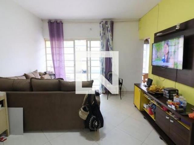 Casa à Venda Santa Maria, 4 Quartos, 160 m² Osasco