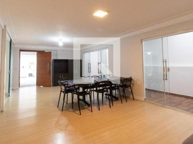 Casa à Venda Santa Quitéria, 4 Quartos, 290 m² Curitiba