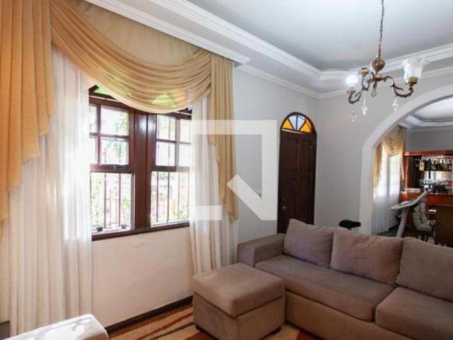 Casa à Venda Santa Rosa, 5 Quartos, 360 m² Belo Horizonte
