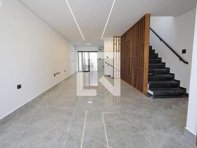 Casa à Venda Santa Teresinha, 3 Quartos, 142 m² Santo André