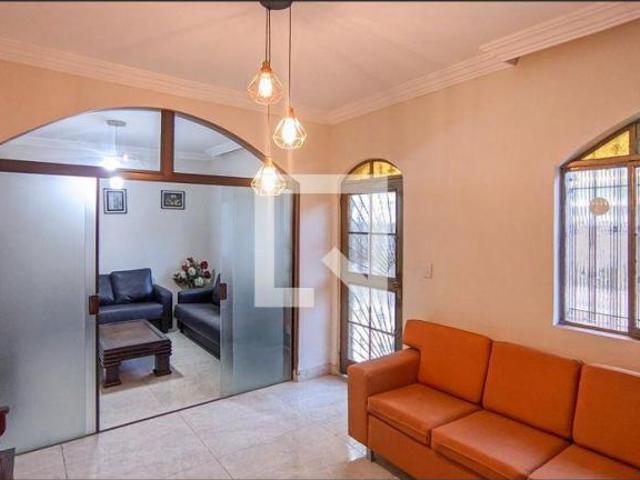 Casa à Venda Santa Tereza, 3 Quartos, 520 m² Belo Horizonte
