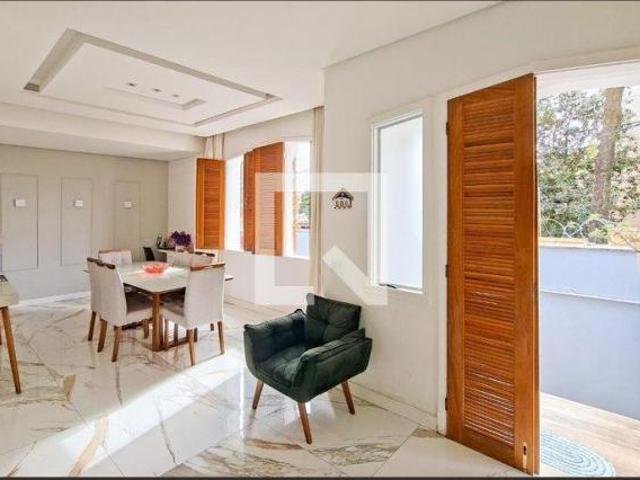 Casa à Venda Santa Tereza, 3 Quartos, 140 m² Belo Horizonte