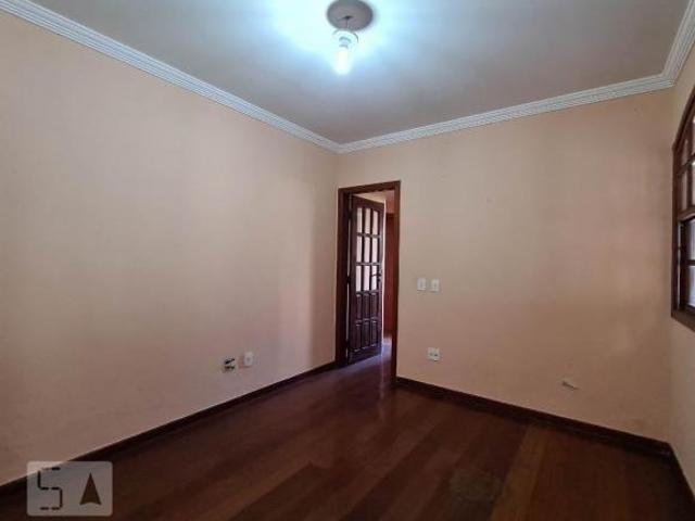 Casa à Venda Santa Tereza, 3 Quartos, 150 m² Belo Horizonte