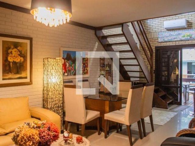 Casa à Venda Santa Tereza, 3 Quartos, 171 m² Porto Alegre