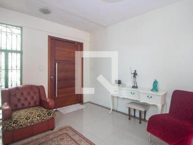 Casa à Venda Santa Tereza, 3 Quartos, 200 m² Porto Alegre