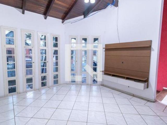 Casa à Venda Santa Tereza, 3 Quartos, 200 m² Porto Alegre