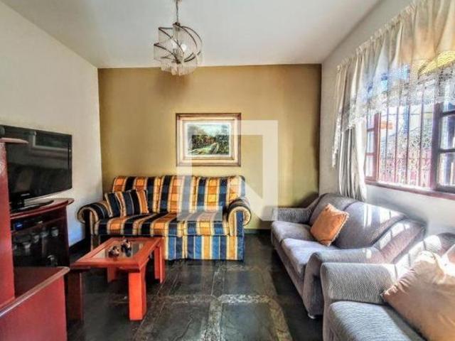 Casa à Venda Santa Tereza, 4 Quartos, 172 m² Belo Horizonte