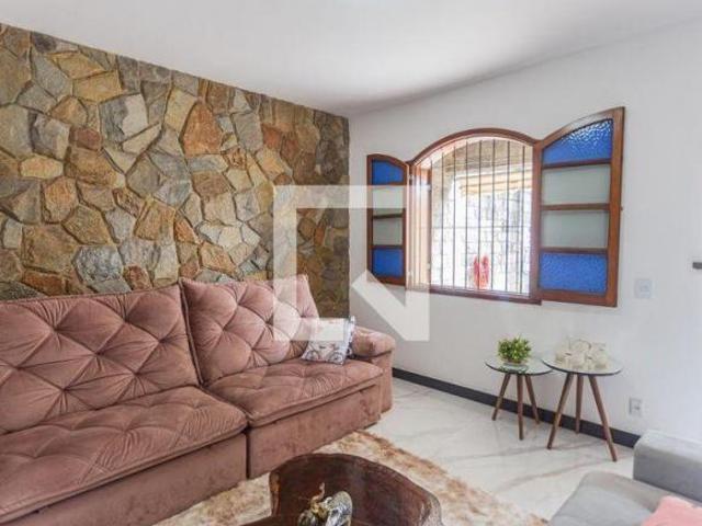 Casa à Venda Santa Tereza, 4 Quartos, 300 m² Belo Horizonte