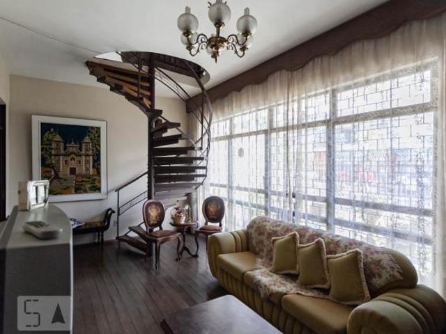 Casa à Venda Santa Tereza, 5 Quartos, 400 m² Belo Horizonte