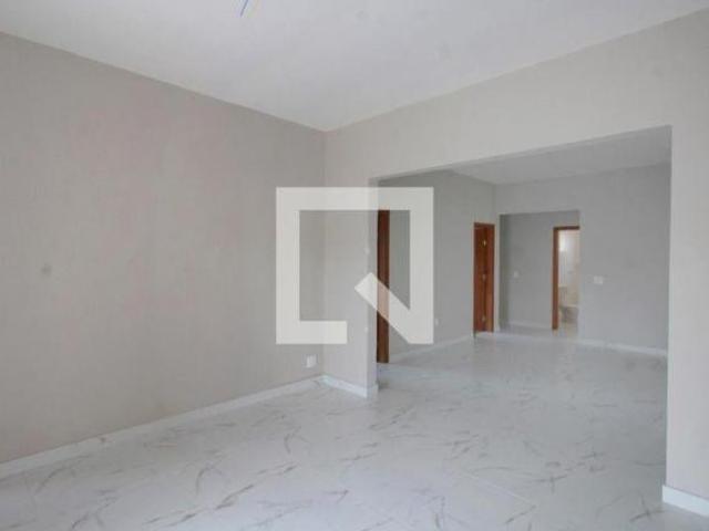 Casa à Venda Santa Tereza, 5 Quartos, 426 m² Belo Horizonte
