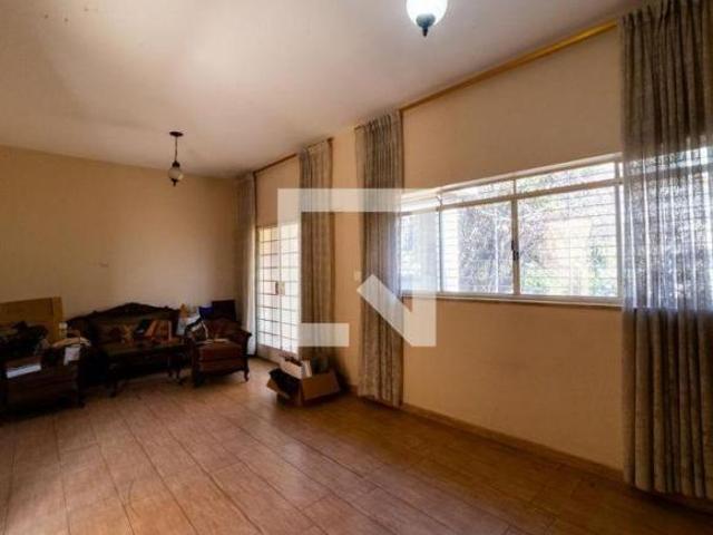 Casa à Venda Santa Tereza, 8 Quartos, 883 m² Belo Horizonte