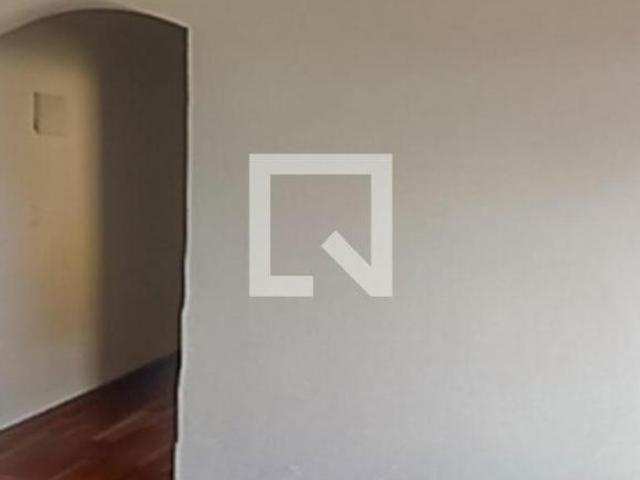 Casa à Venda Santa Terezinha, 4 Quartos, 230 m² Belo Horizonte