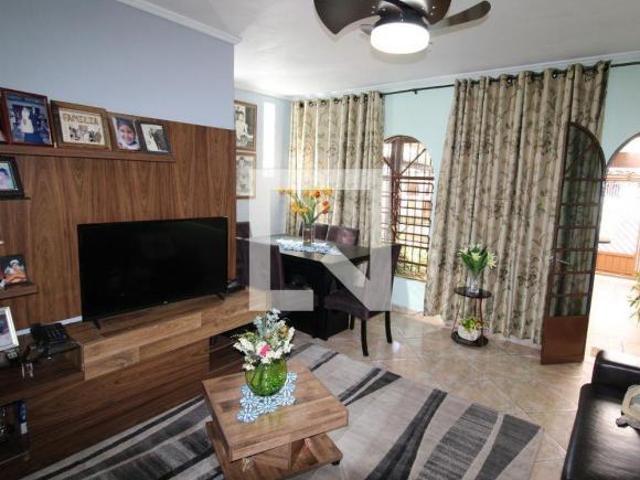 Casa à Venda Santana, 4 Quartos, 144 m2