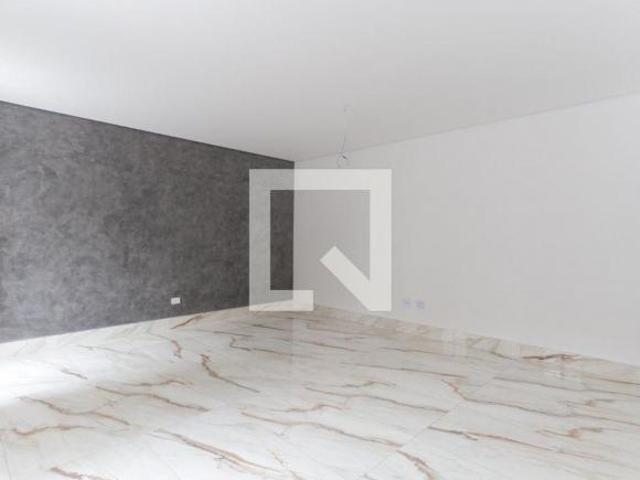 Casa à Venda Santana, 4 Quartos, 140 m2