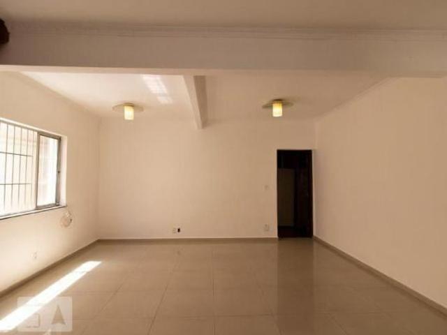 Casa à Venda Santana, 4 Quartos, 190 m2