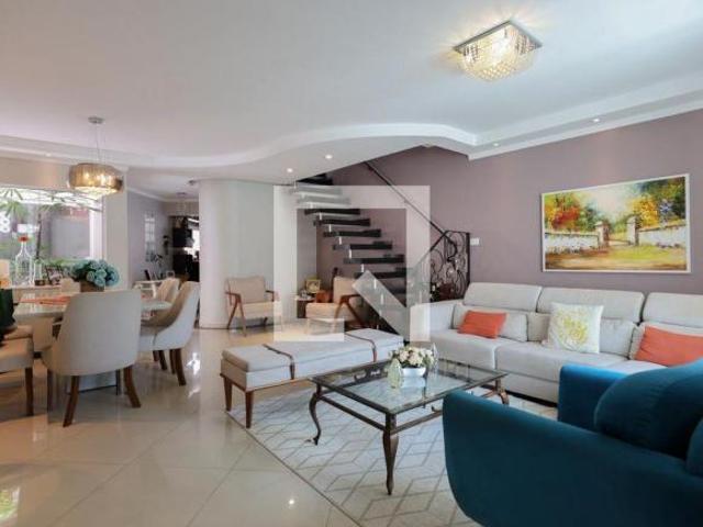Casa à Venda Santana, 4 Quartos, 230 m2