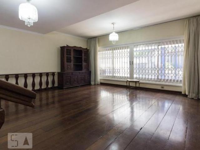 Casa à Venda Santana, 4 Quartos, 240 m2