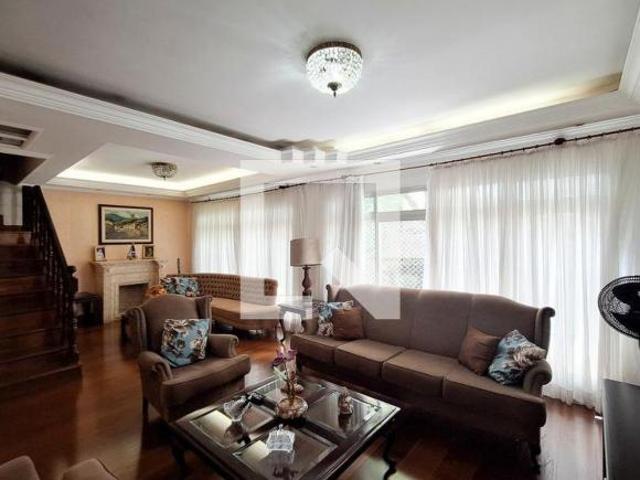 Casa à Venda Santana, 4 Quartos, 300 m2