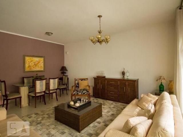 Casa à Venda Santana, 5 Quartos, 300 m2