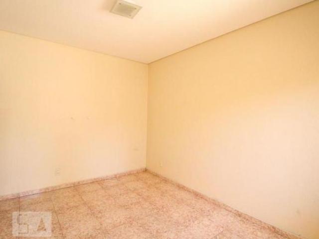 Casa à Venda Santana, 2 Quartos, 100 m2